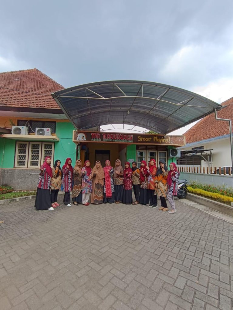 Kunjungan Studitiru dari TPA Dharma Yoga Santi UNY ke TPA Tunggadewi ... Kunjungan Studitiru dari TPA Dharma Yoga Santi UNY ke TPA Tunggadewi ...
